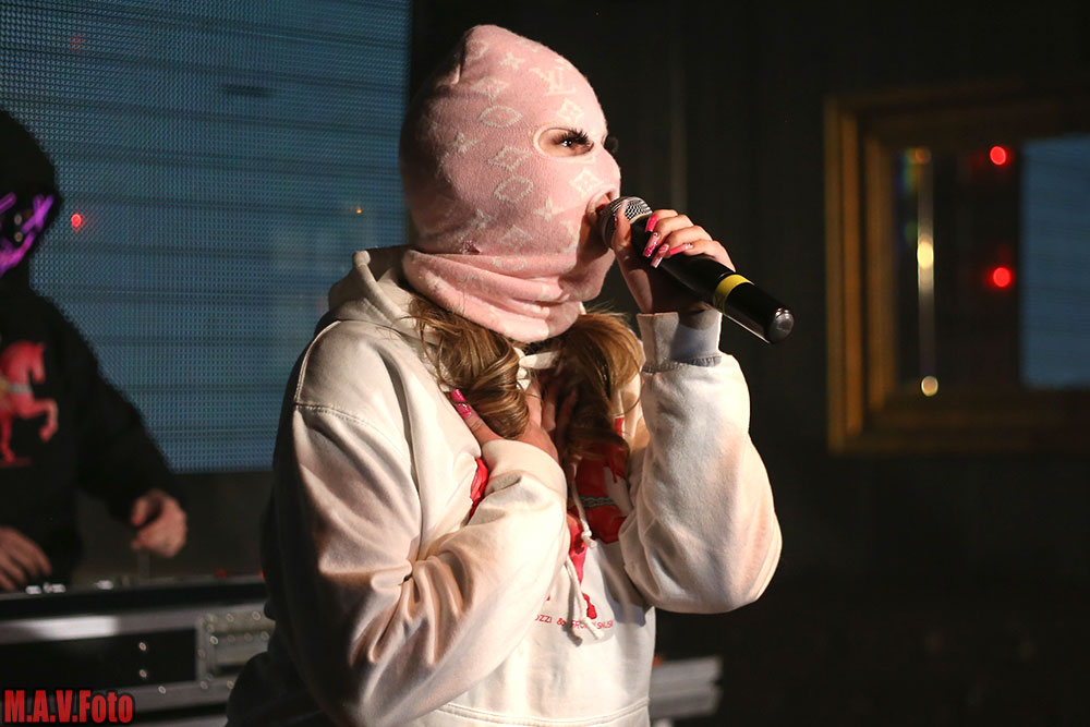 Bildspecial - Rasmus Gozzi och Fröken Snusk – Örebro Tribune